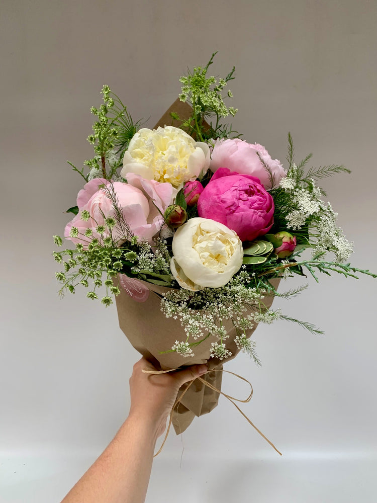 Saskatoon's Best Florist | Flower Delivery by Bill's House of Flowers ...